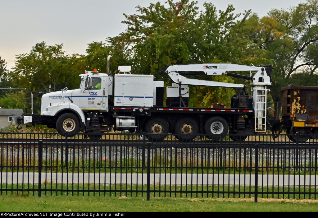 Hy-rail work truck