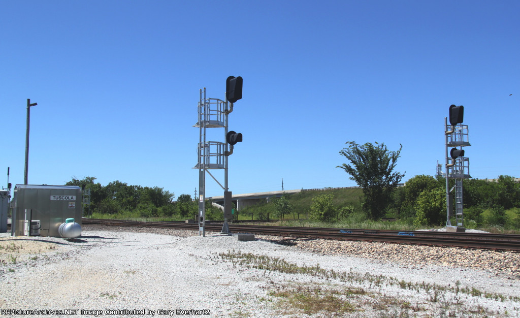 Former IC ROW & Signals South
