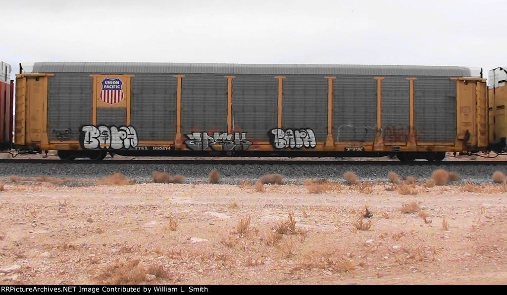 WB Loaded Vehicular Flat Car Frt at Erie NV -15