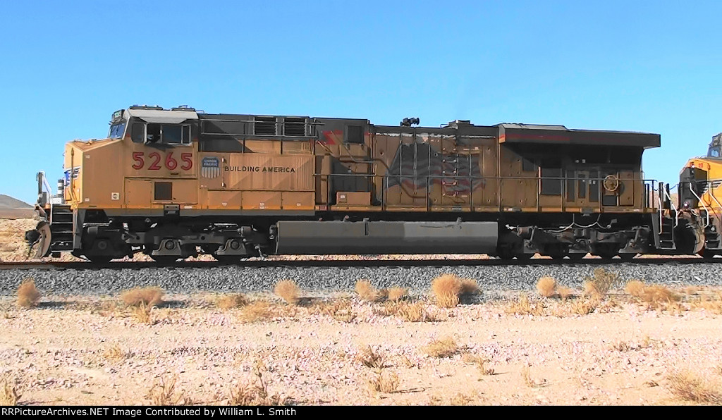 WB Ladened Manifest Frt at Erie NV -5