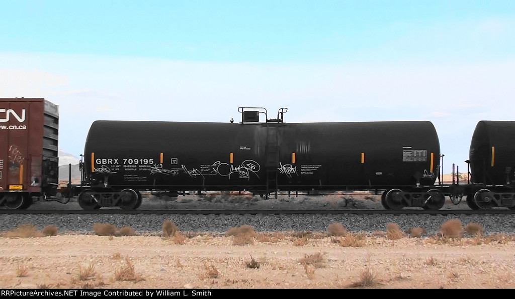 WB Manifest Frt at Erie NV W-Pusher -61