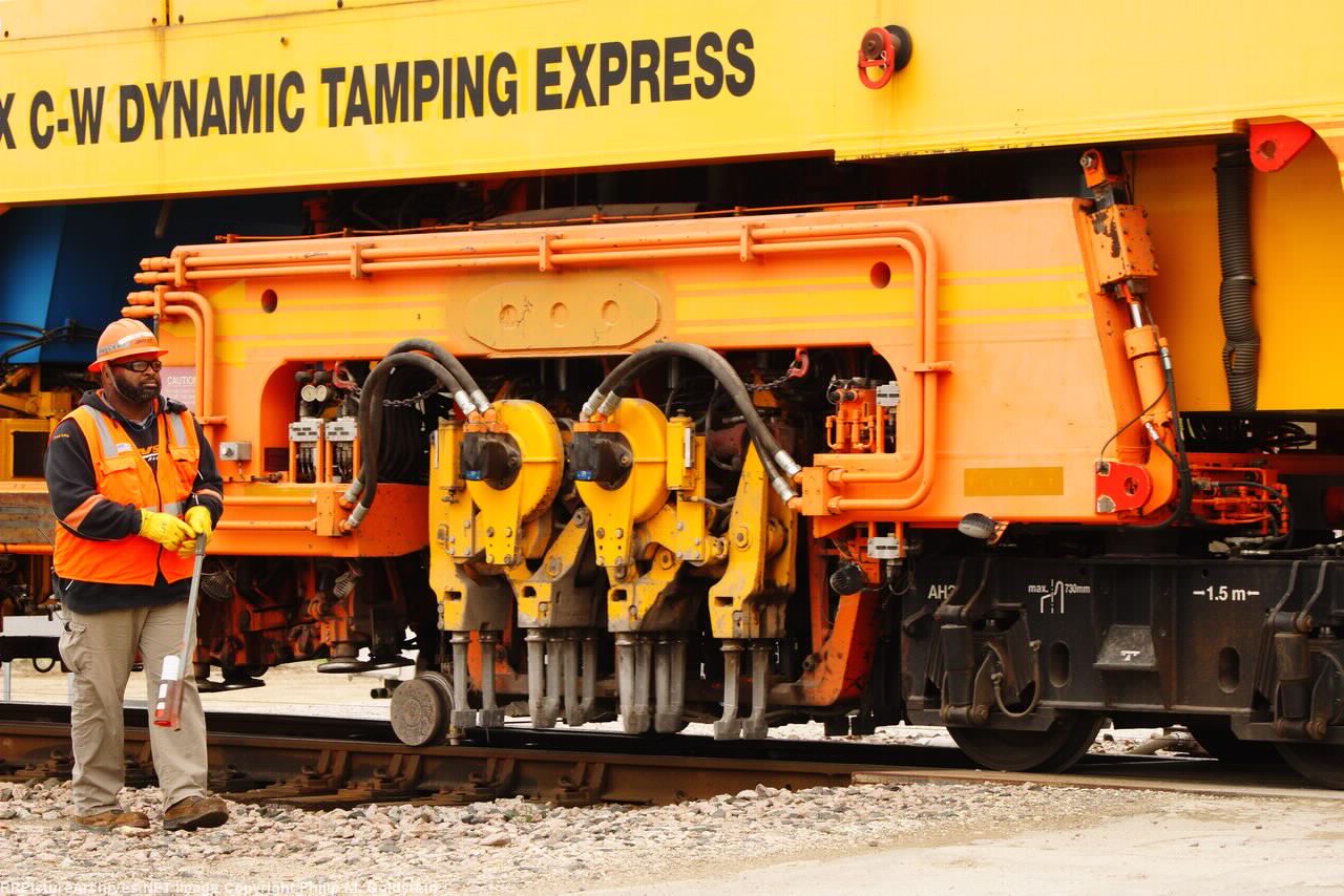 BNSF 938860 / X5400488; Plasser 09-3X C-W Dynamic Tamper