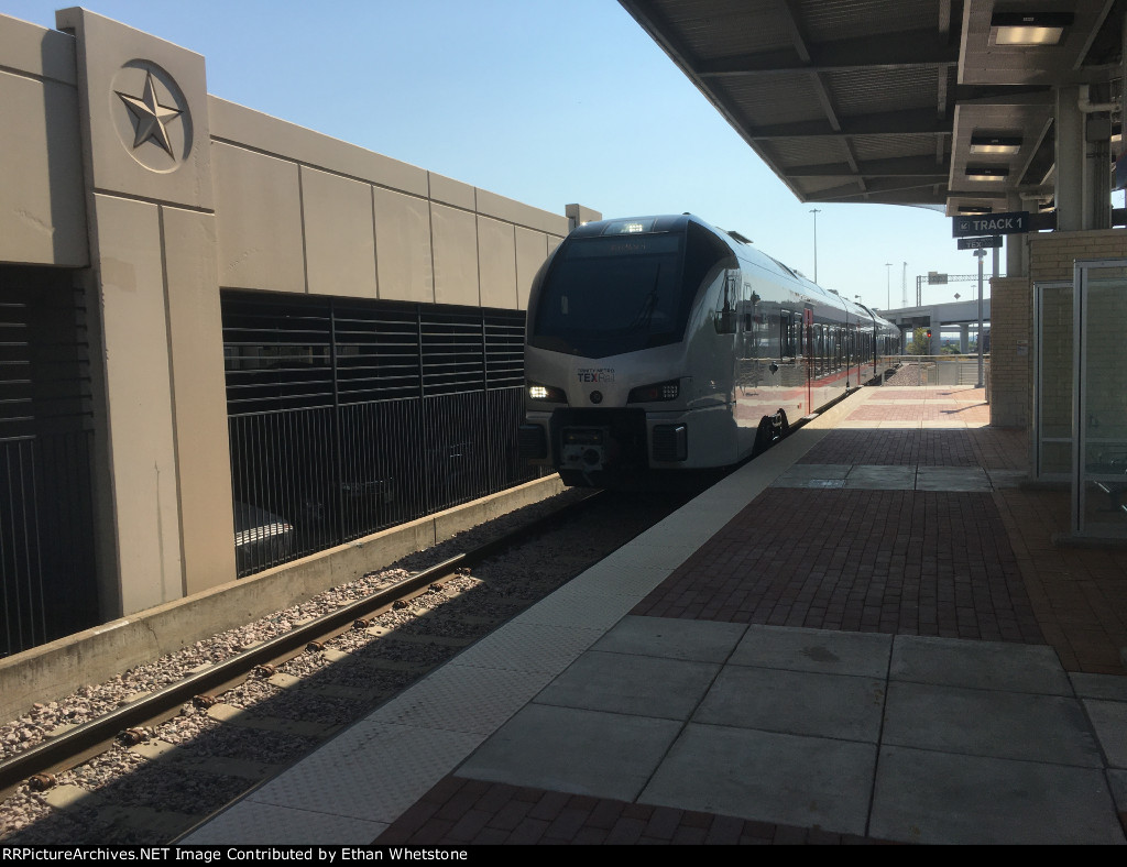 TEXRail Normal Train