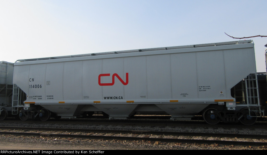CN 114006