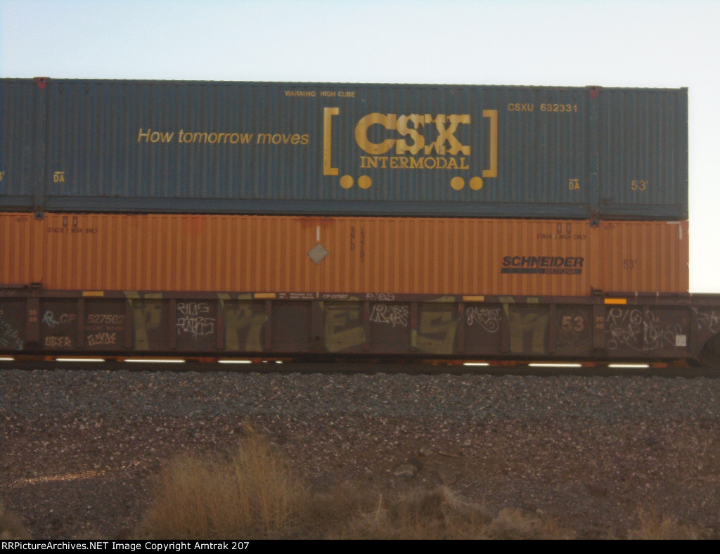 CSX Intermodal Container #632331 and Schneider National Container ...
