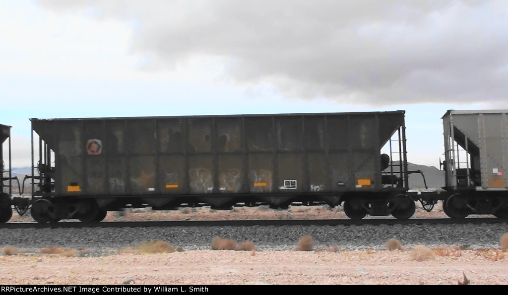 EB Empty Unit hopper Frt at Erie NV -14