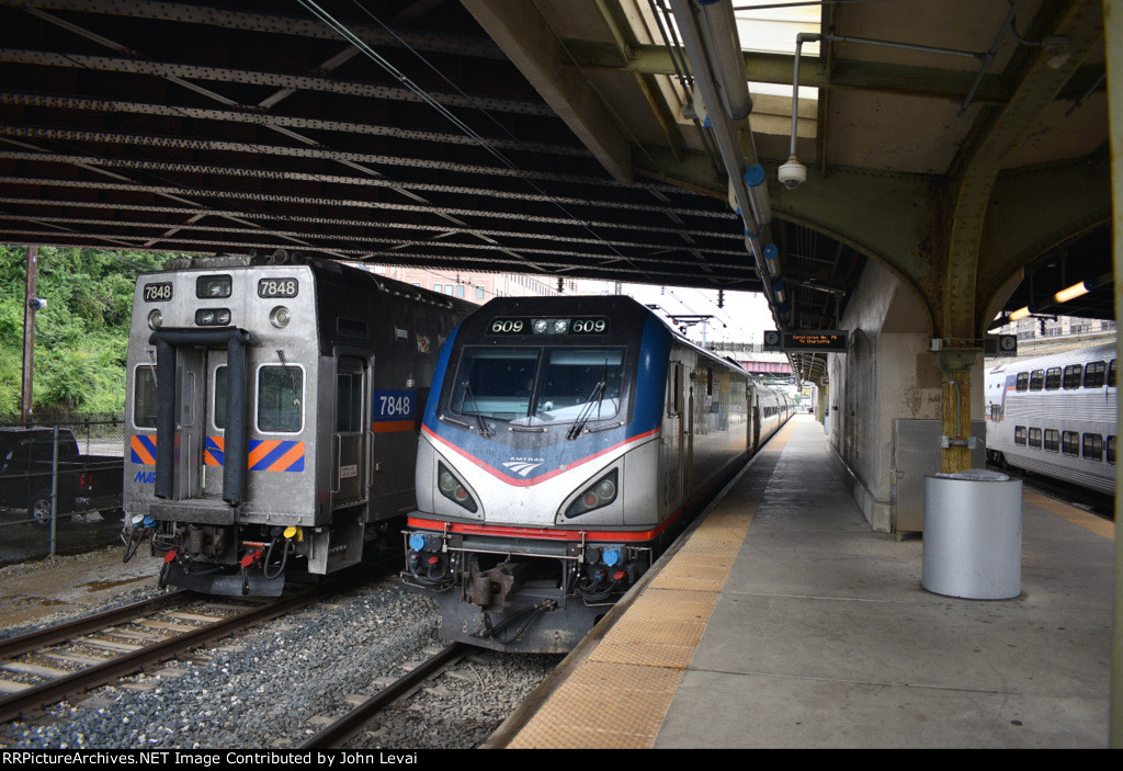 Amtrak Train # 79 arriving into Baltimore Penn Station