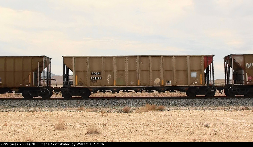 EB Empty Unit Hopper Frt at Erie NV -120