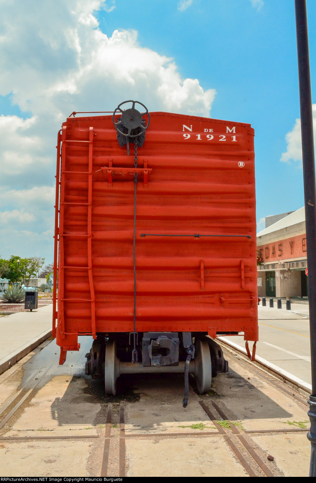 NdeM Box Car