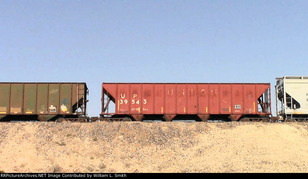 WB Manifest Frt at Erie NV -58