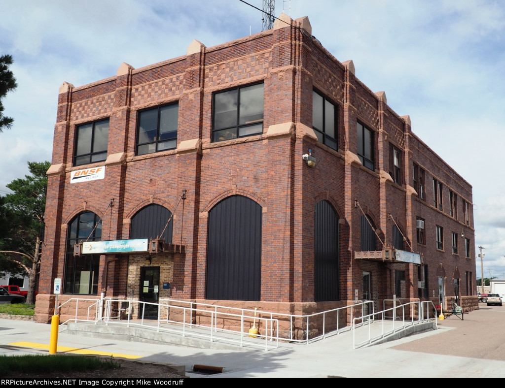 Former CB&Q depot