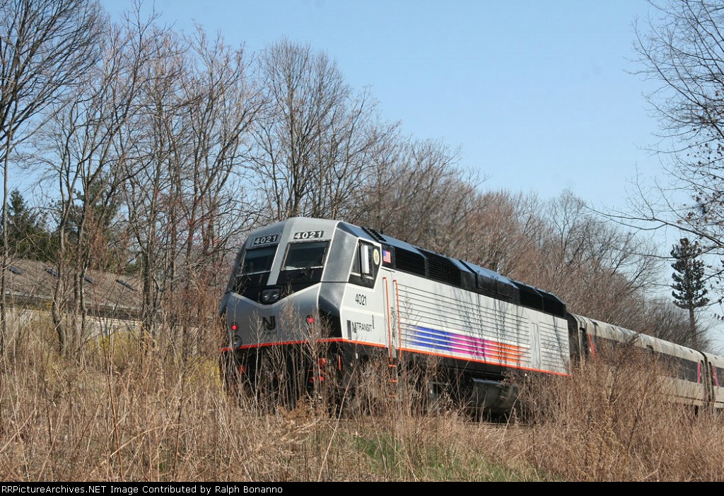 PL42AC 4021 brings up the rear on an eastbound