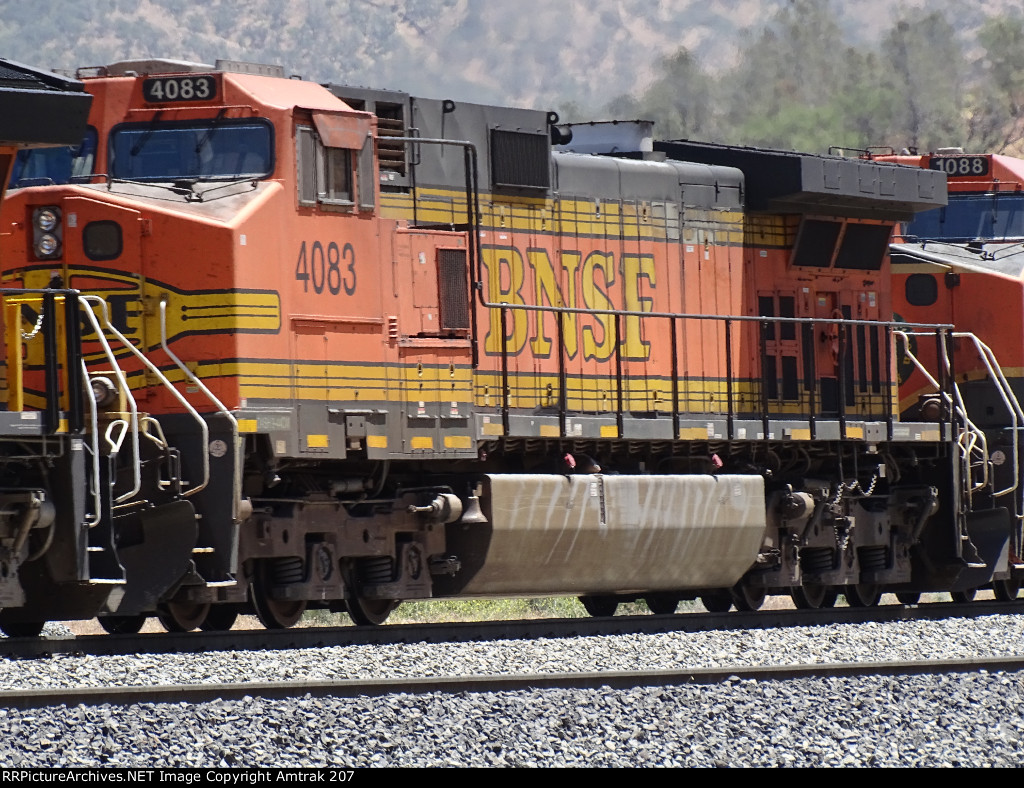 BNSF 4083