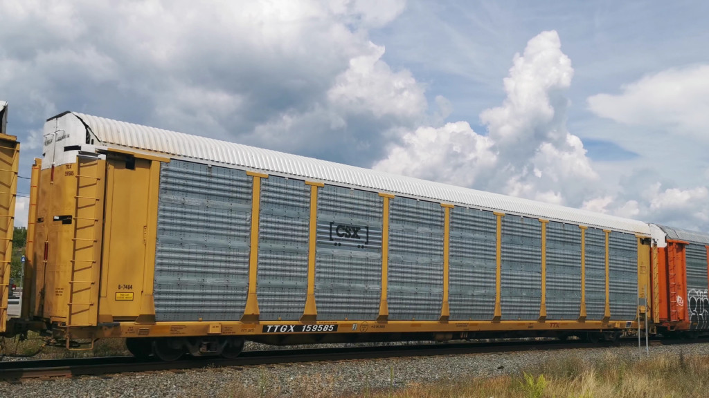 CSX B7484 (Body) TTGX 159585 (Flat)