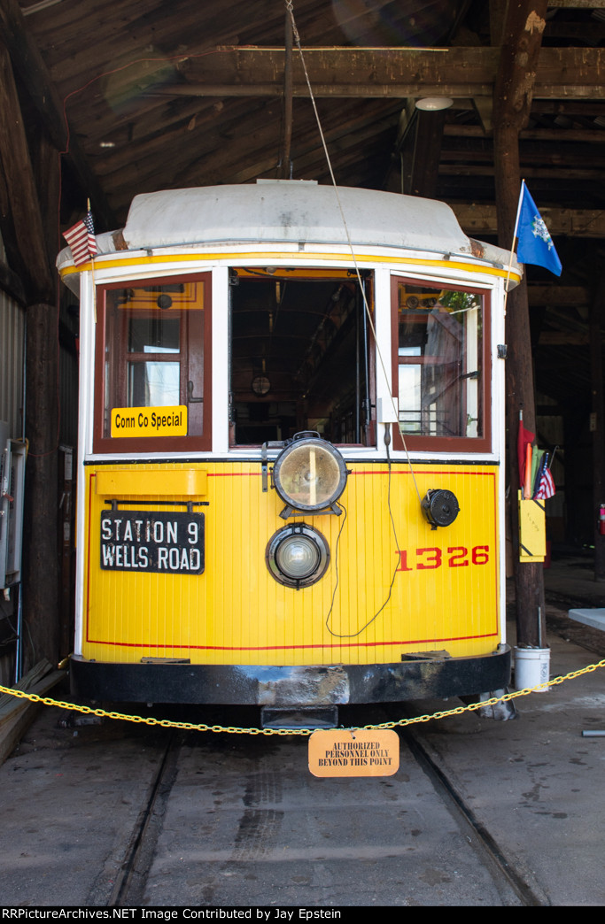 Head-on view of Connecticut Company 1326