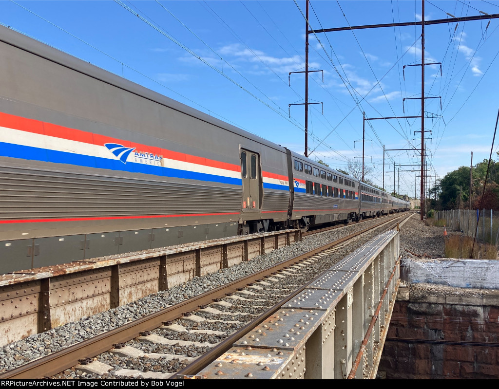 Train 98 Silver Meteor