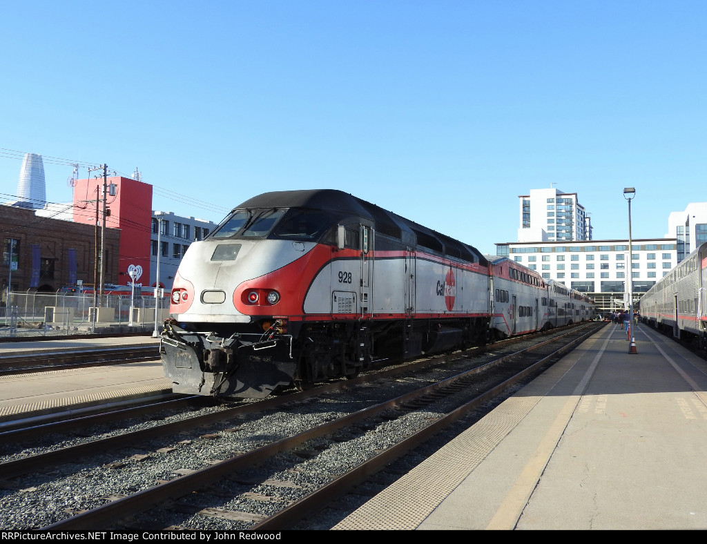 CALTRAIN 928