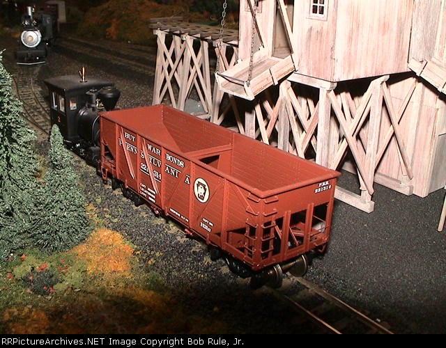 S scale hopper car