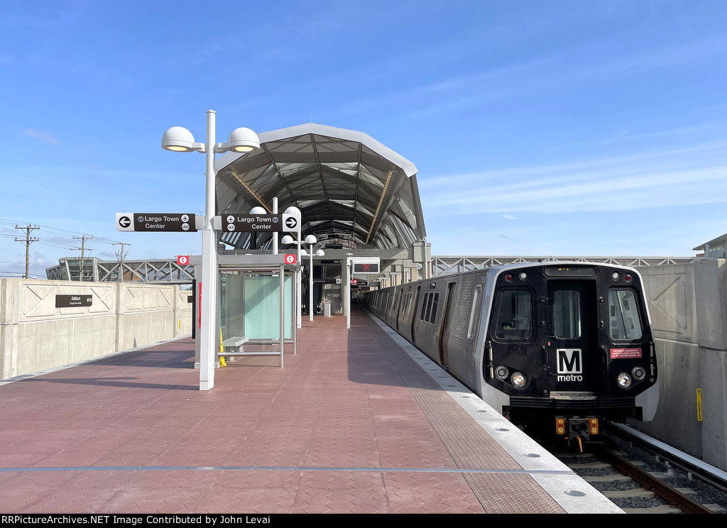 This Metro train has just arrived into Ashburn from Largo Town Center ...