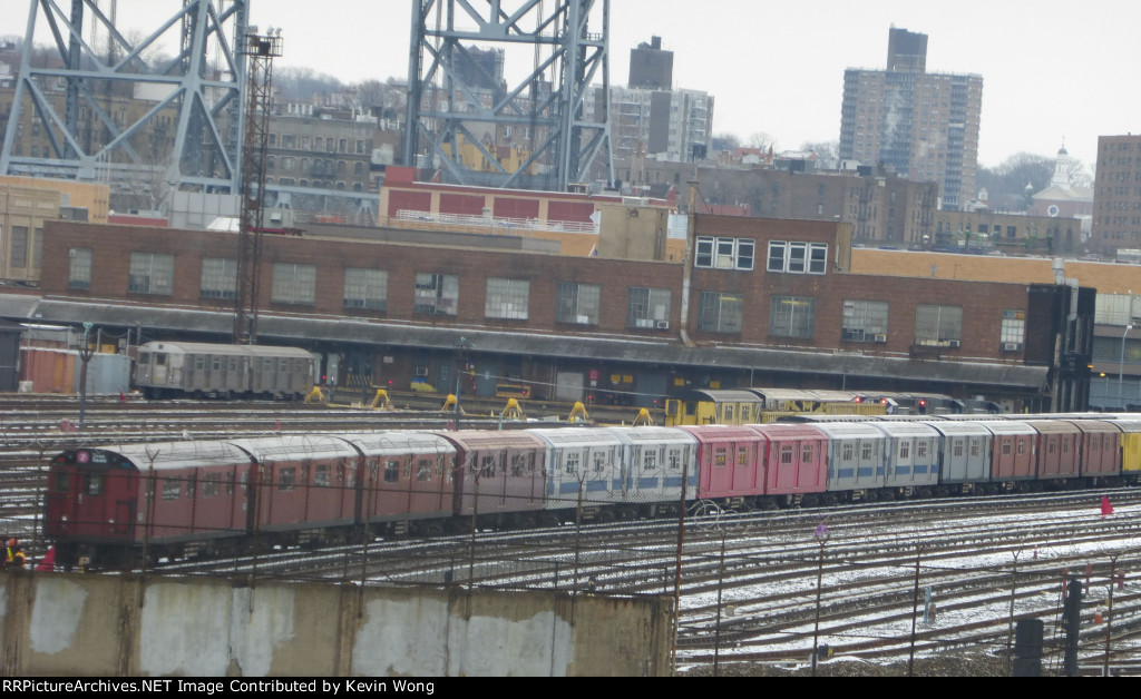 NYCT IRT "SMEE" Museum "Train of Many Colors" - representing 1955 (R17 ...