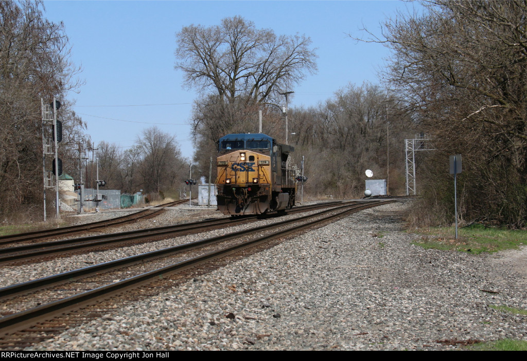 Running as G293-31, CSX 119 rolls through the interlocking of the St ...