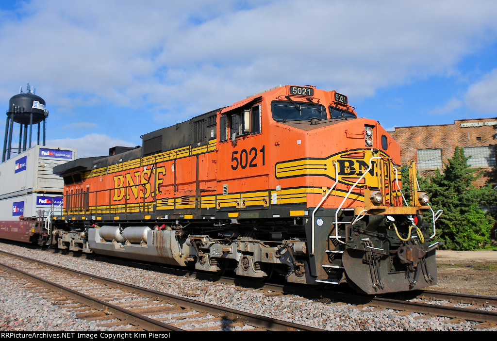 BNSF 5021