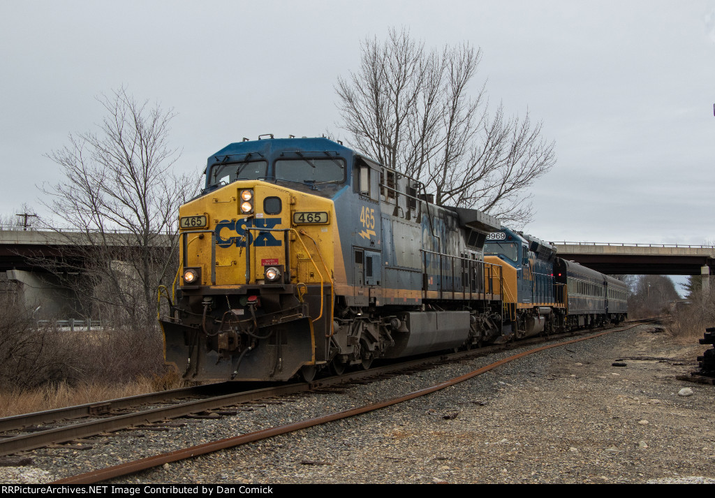 CSXT 465 Leads the Geometry Extra at Allied Rd. in Auburn, ME