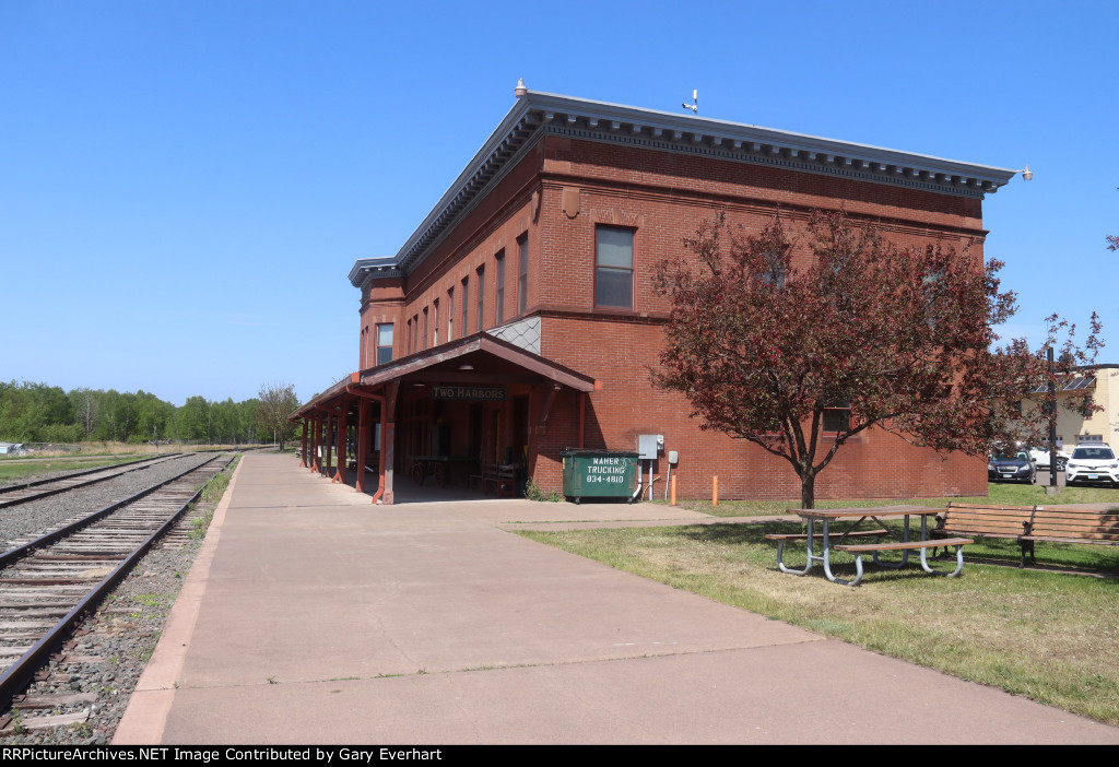 Duluth & Iron Range Railroad Depot