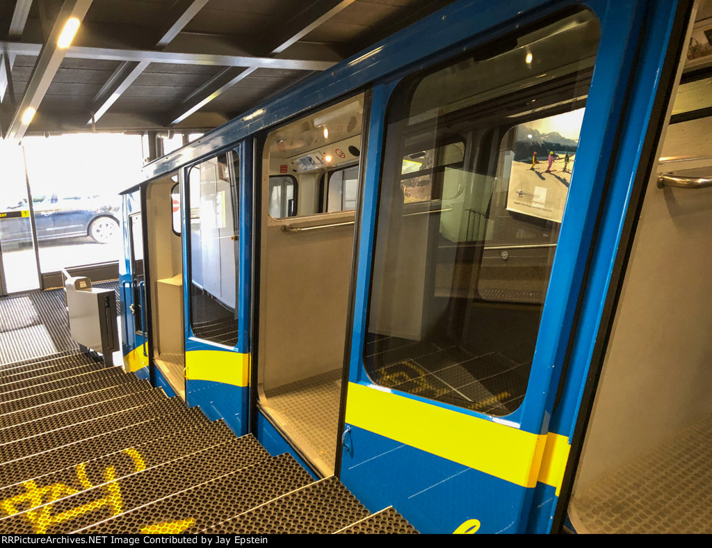 Boarding the Funicular to Chantarella