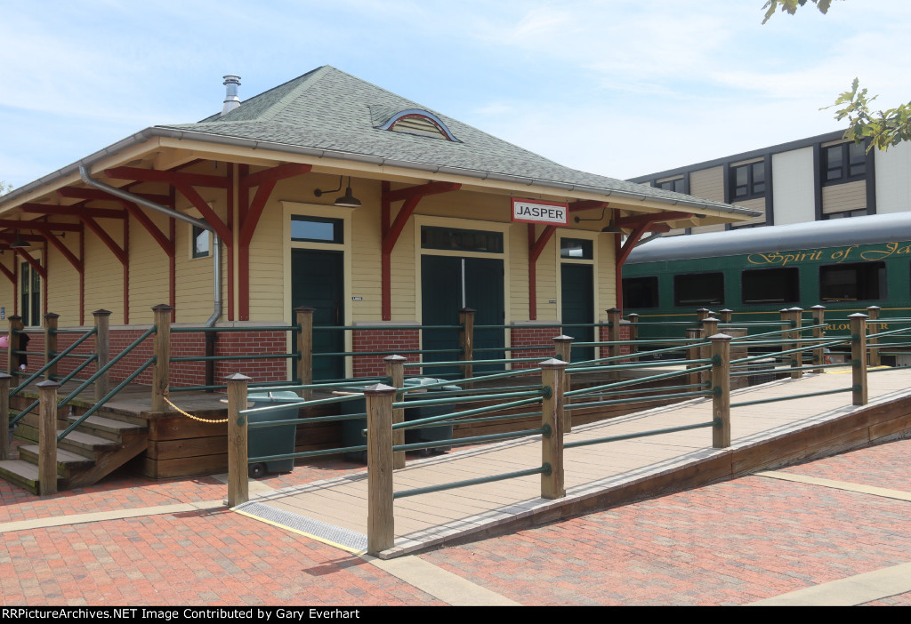 The "New" Southern Rwy depot - Jasper, IN