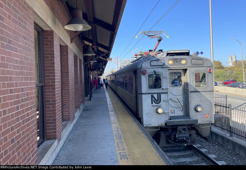 NJT Train # 721, Gladstone bound, at Summit Station, on the right, with ...