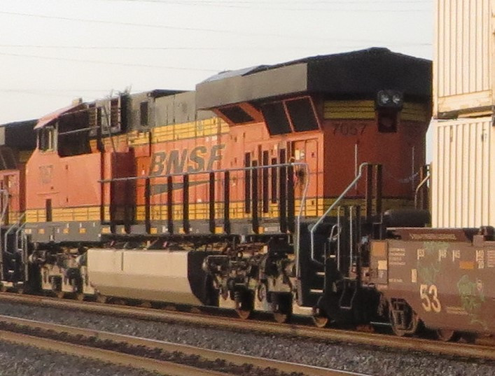 BNSF 7057