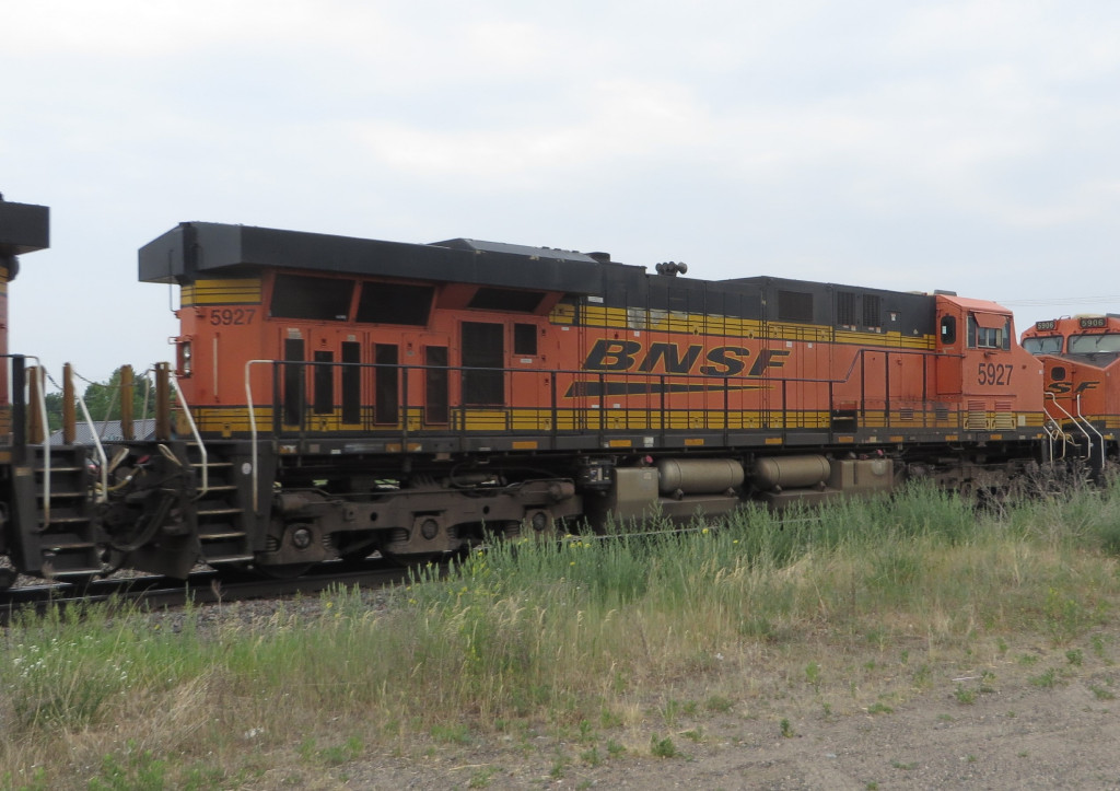BNSF 5927