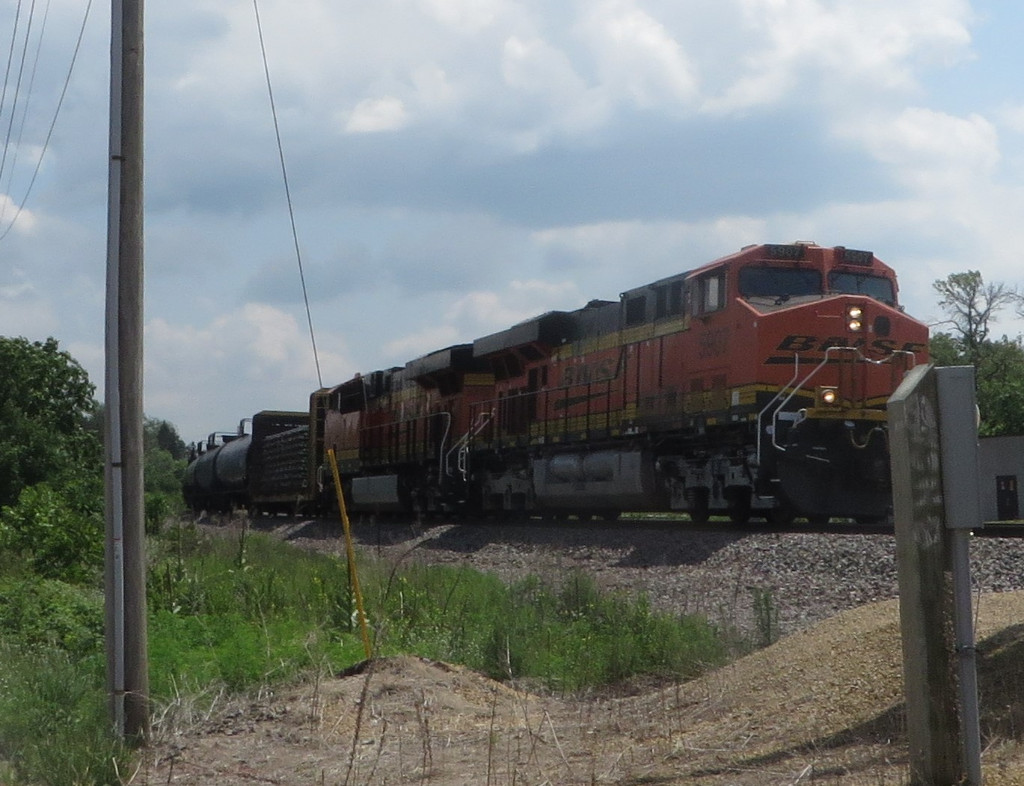 BNSF 5907 West