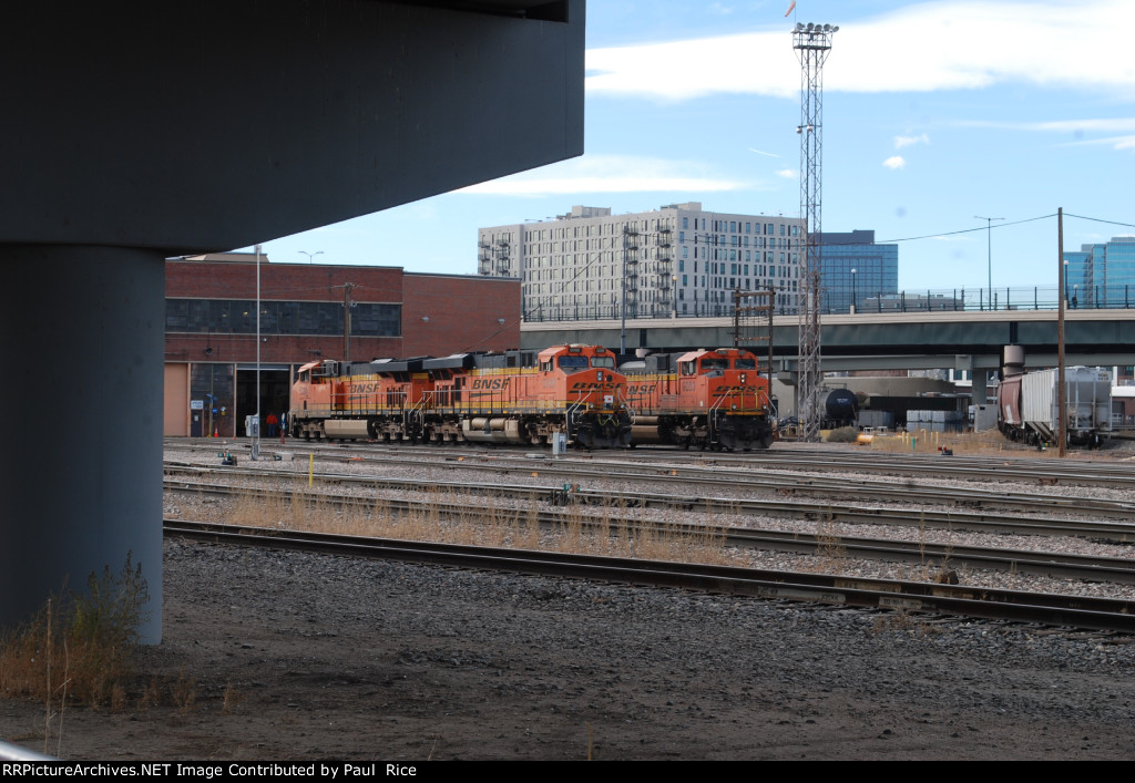 BNSF 9280 Spotting Locomotives
