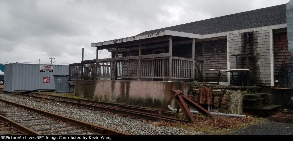 Hyannis freight station with freight platform and siding