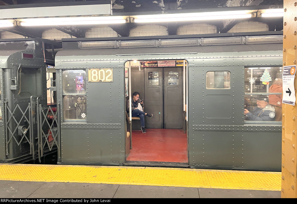 NYCTA Holiday Train at 145th St