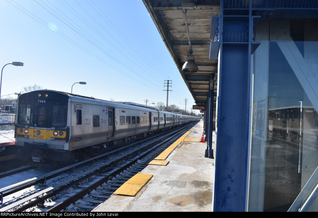 Eastbound LIRR M7 Set