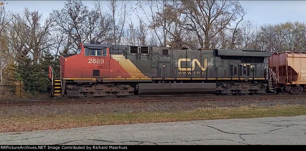 CN 2889