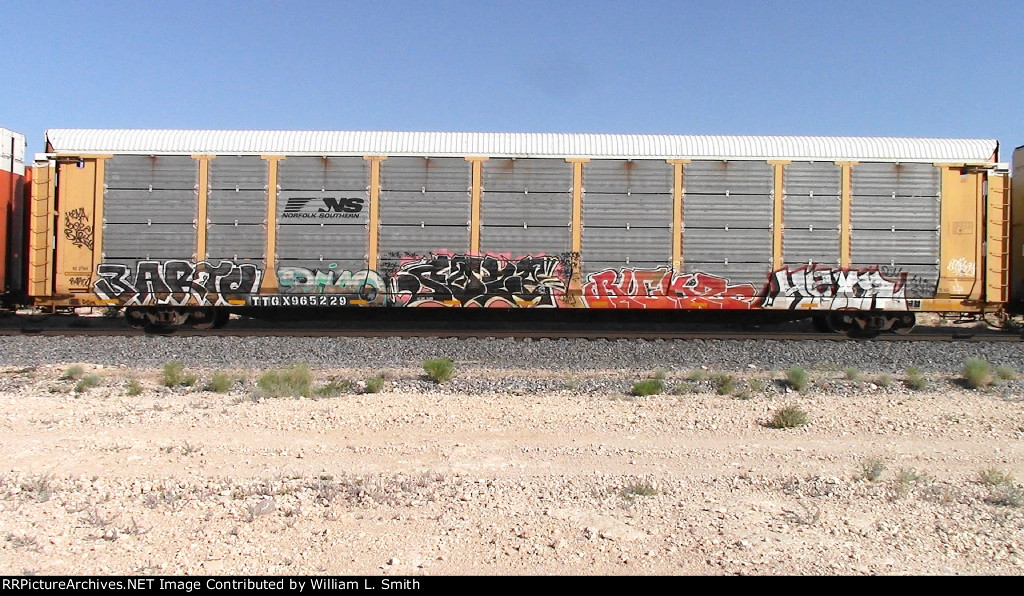 WB Unit Vehicular Flat Frt at Erie NV -62