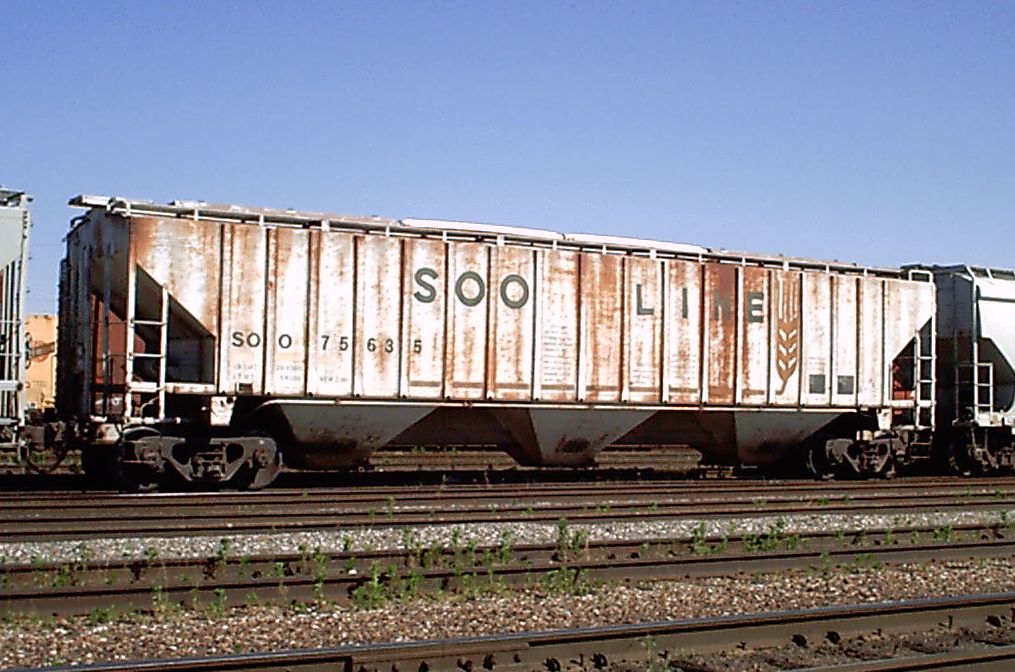 SOO Line 75635 PS Covered Hopper