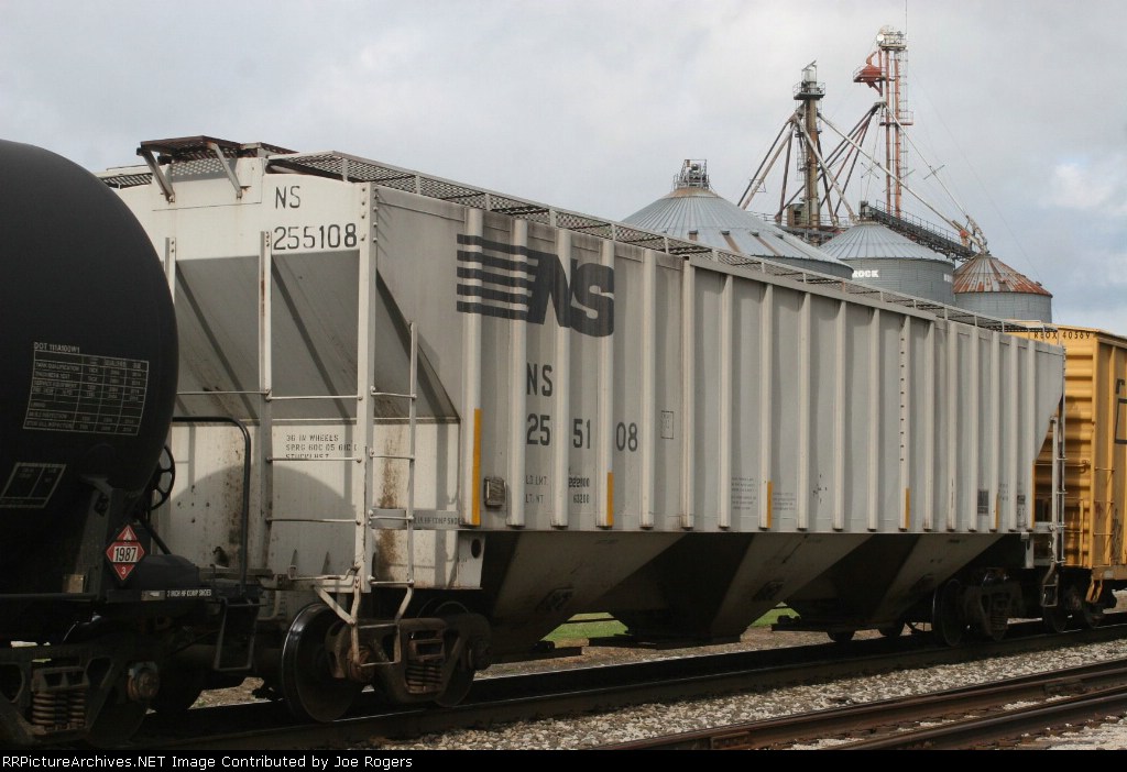 NS 255108