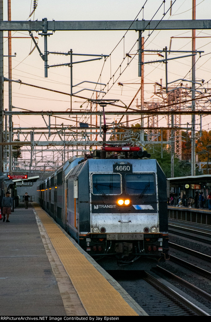 NJT 4660 arrives at Princeton Junction with a Trenton bound train.