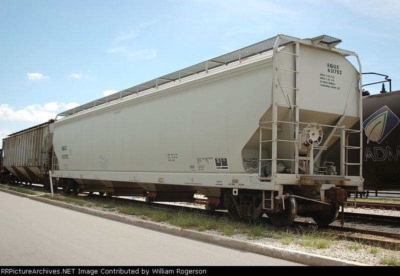 Equistar Chemicals, LP (EQUX) Covered Hopper No. 631702