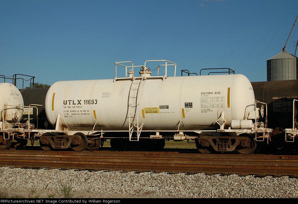 Union Tank Car Company (UTLX) Tank Car No. 11693