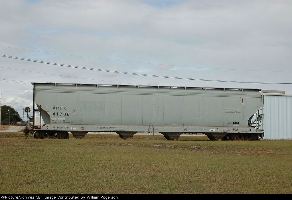 General Electric Rail Services Corporation (ACFX) Covered Hopper No. 41708