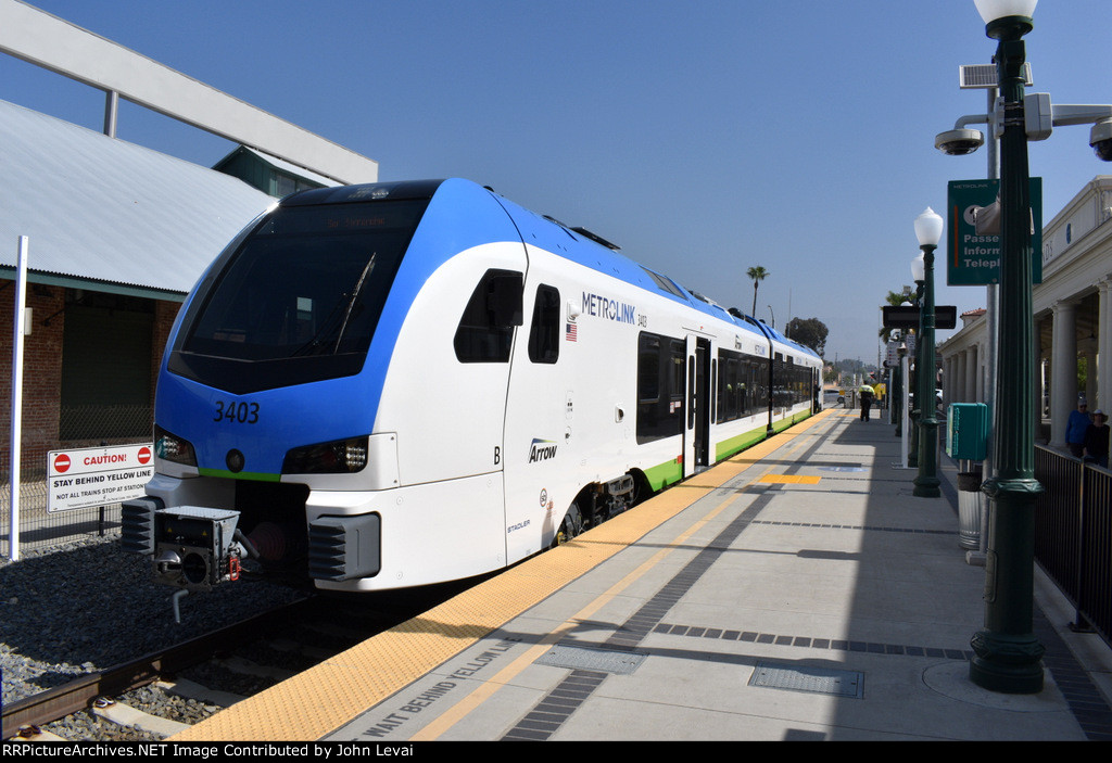 Metrolink Arrow train at Redlands-Downtown Station