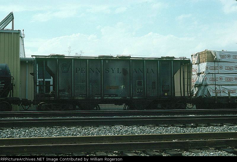 Conrail (Ex Pennsylvania Railroad) Covered Hopper No. 257866