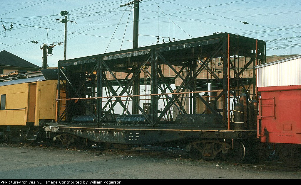 Conrail (PRR) MoW Cantenary Service car No. 125990