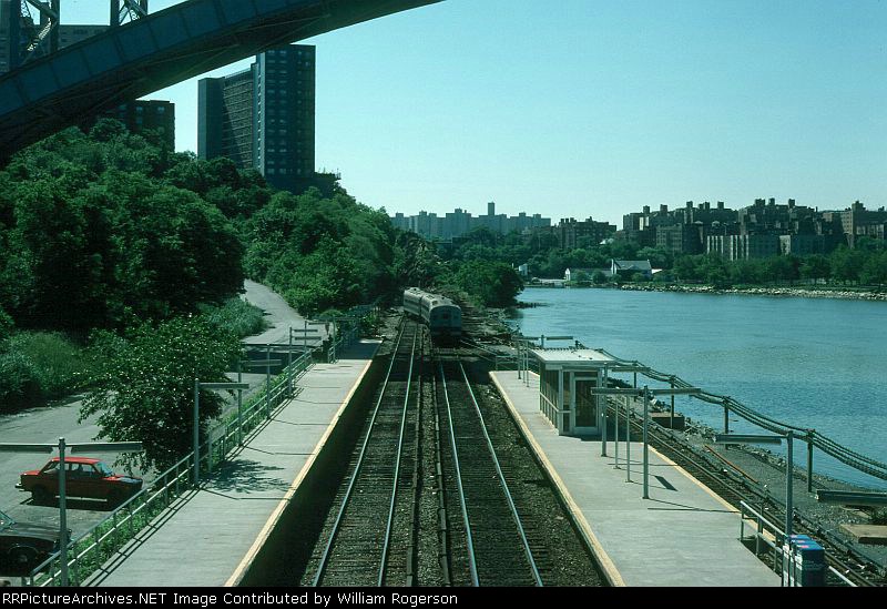 Southbound Metropolitan Transit Authority (New York) Commuter Train ...